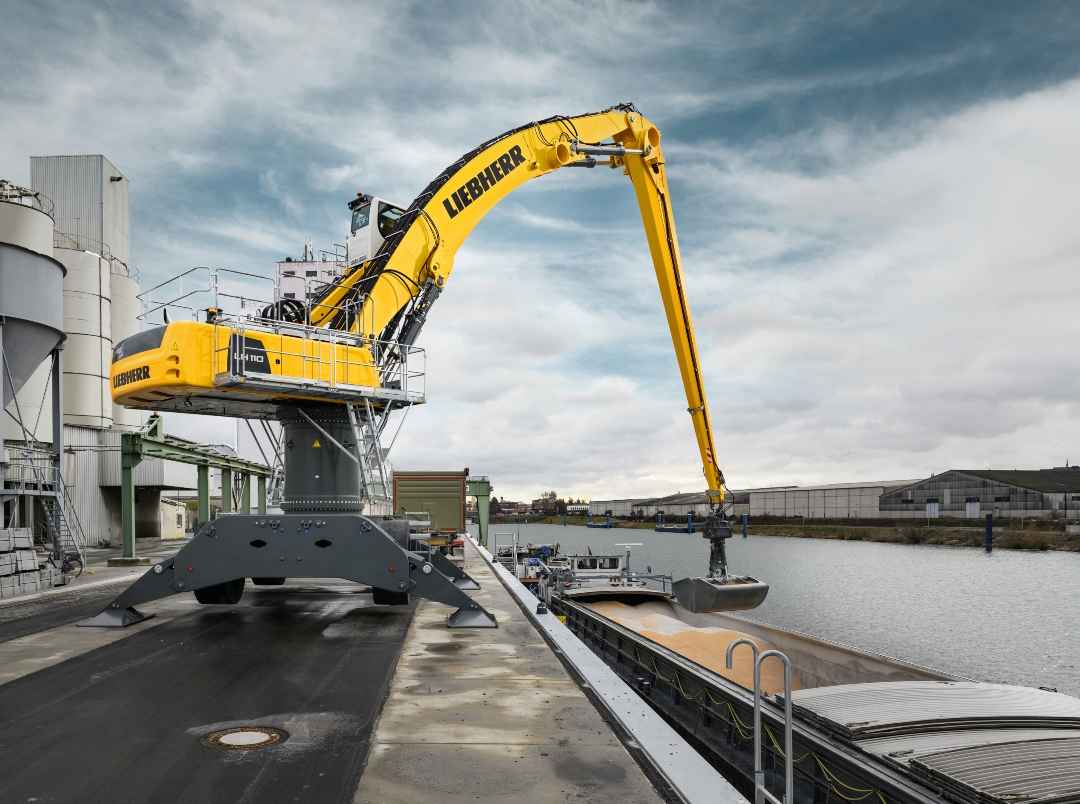 Liebherr to Showcase Port Handling Solutions at IRPT 2025 | Crane Hot Line