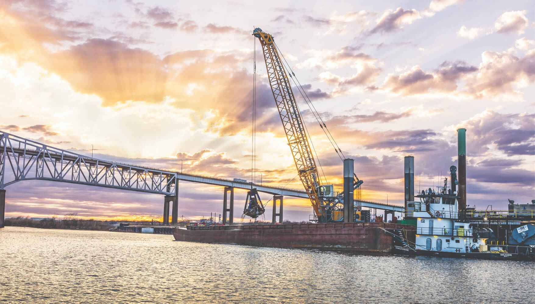 Liebherr HS 8300 Cranes Drive Gulf Coast Dredging Projects | Crane Hot Line