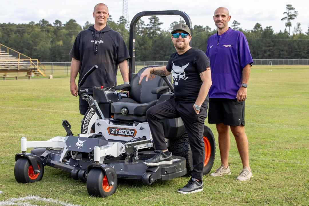 Justin Moore, Bobcat Donate Mower to Poyen High School | Farmers Hot Line